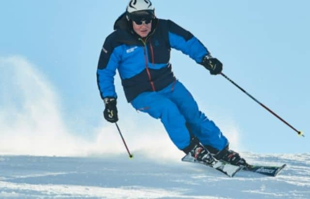 How To Parallel Ski For Beginners | Basic Tips from Experts!